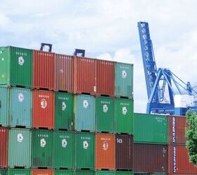 This Tiny House Combines a Shipping Container, a Pod & a Cabin | Simplify